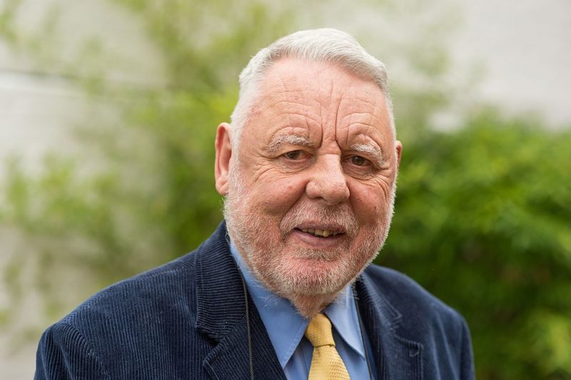 Sir Terry Waite to be VIP speaker at annual awards - East Kent Mind